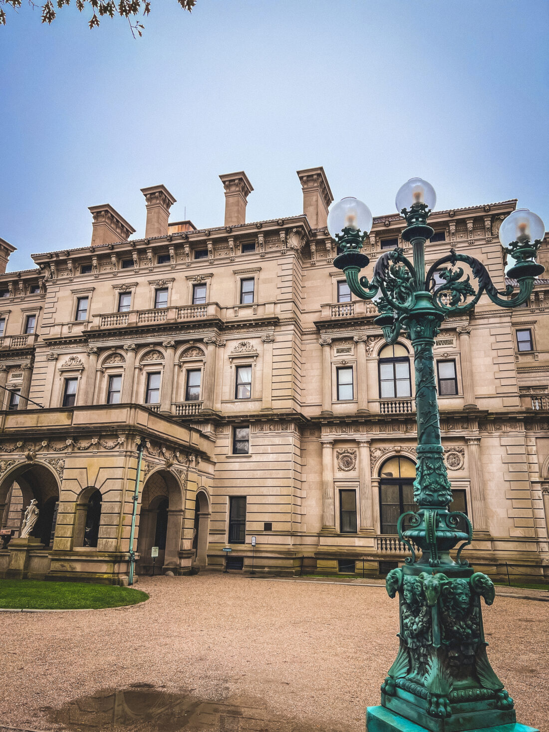 The Breakers: A Vanderbilt "Cottage" - Ana Adventure