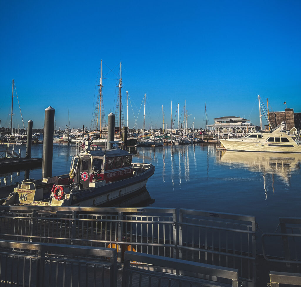 Boppin' Around Newport - Ana Adventure